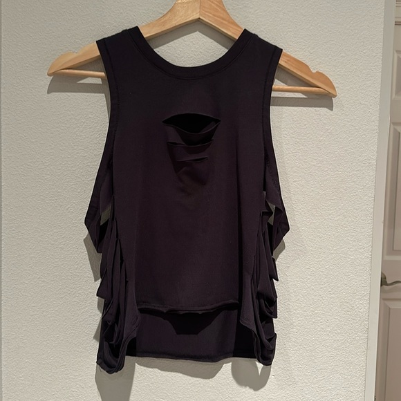 ALO Yoga | Tops | Alo Tank | Poshmark
